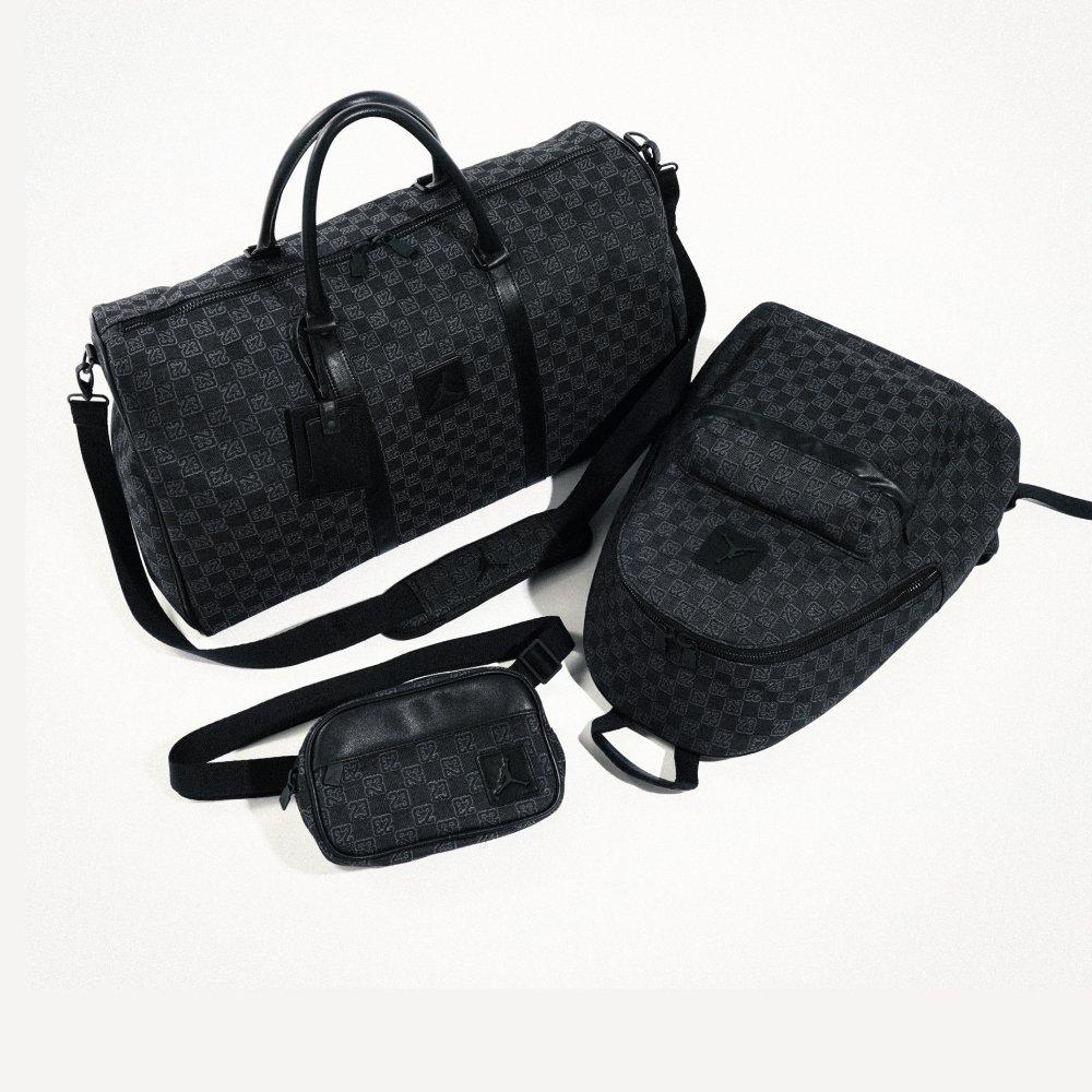 Men's Duffle Bags - JD Sports Singapore