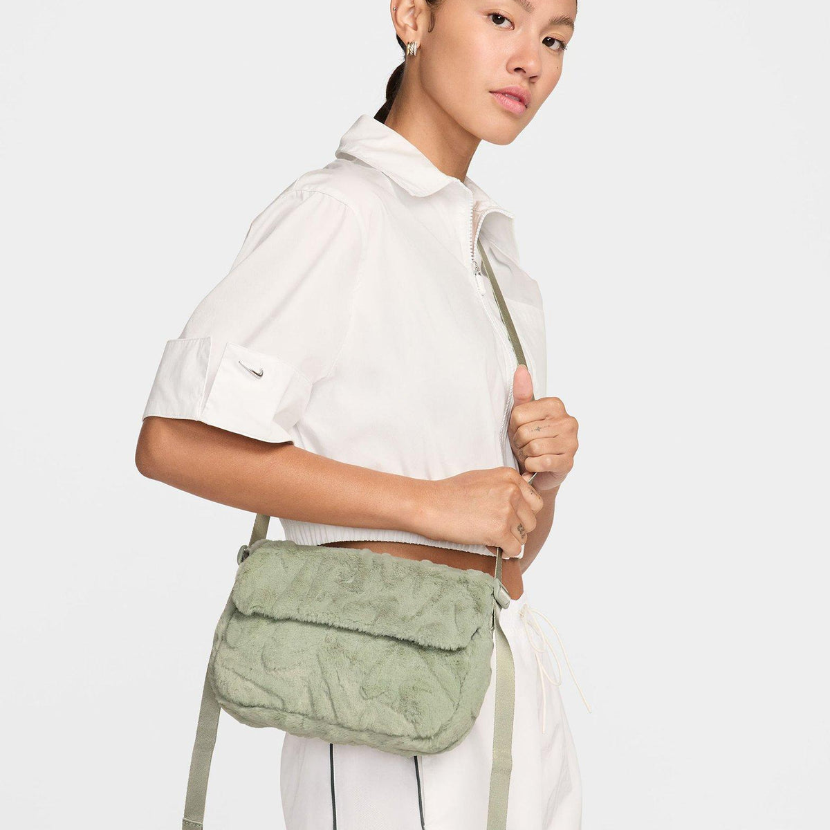 Green Nike Sportswear Crossbody Bag - JD Sports Singapore