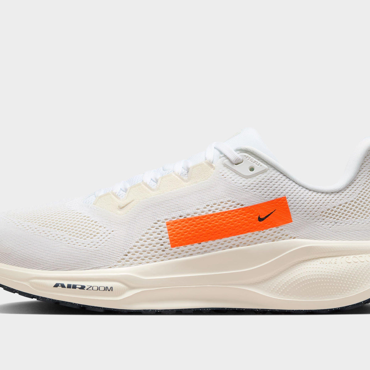 White Nike Pegasus 41 - JD Sports Singapore